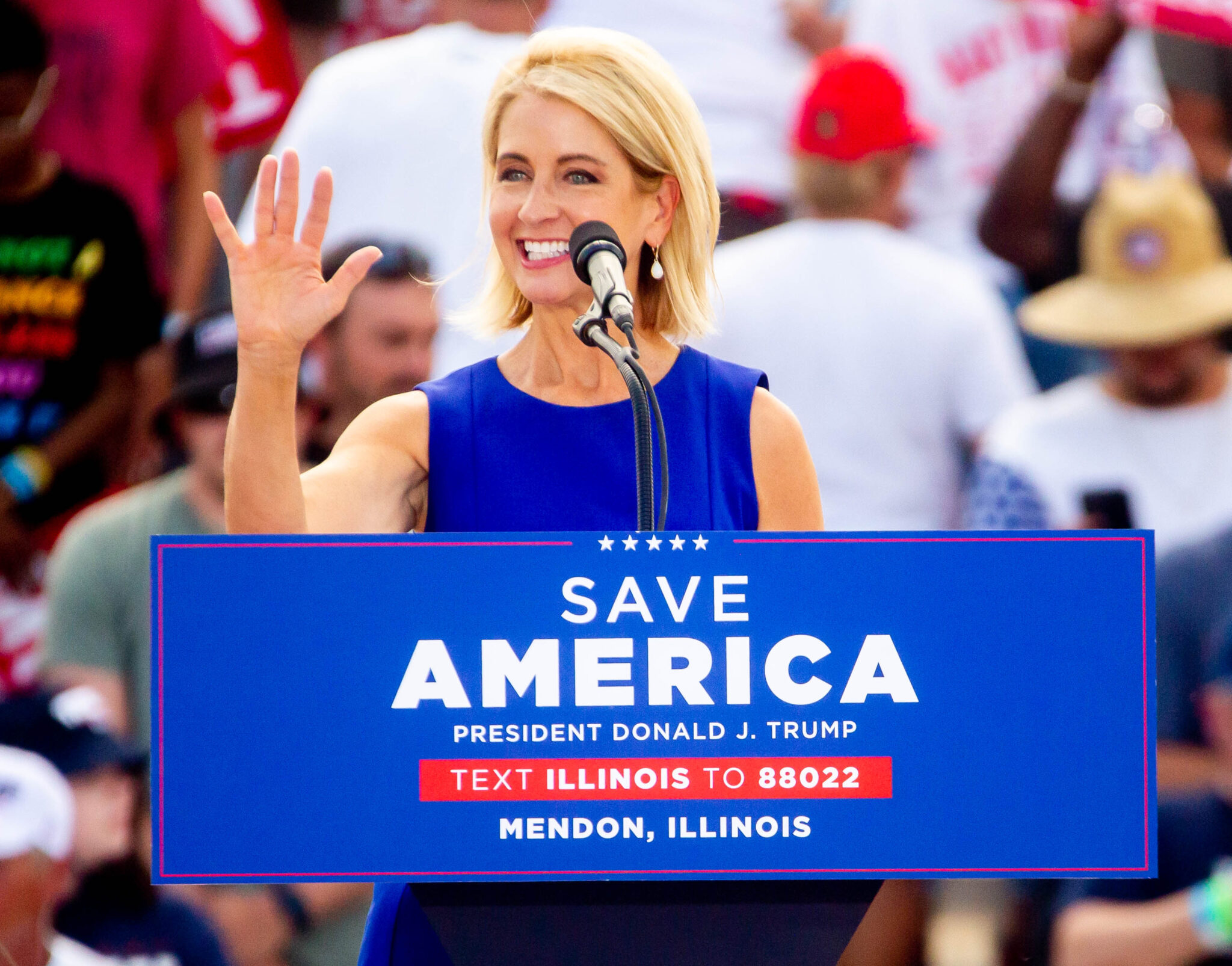 Former President Donald Trump gives Rep. Mary Miller a last minute ...