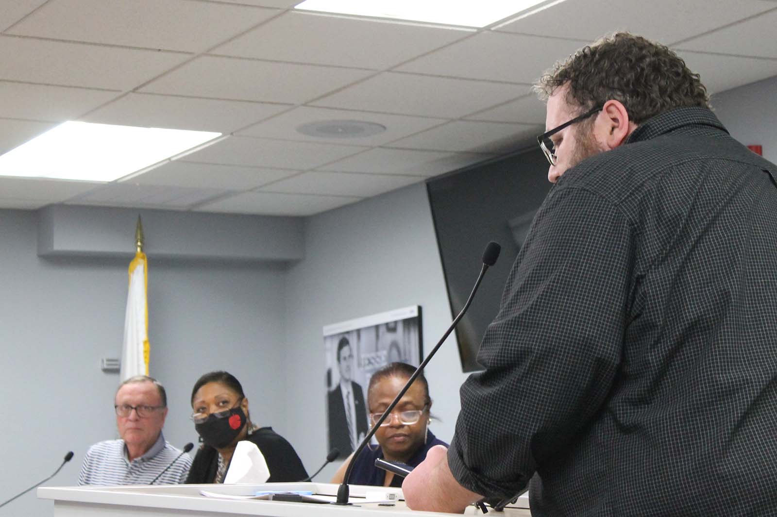 Decatur school board decides to move all Dennis Lab students together ...