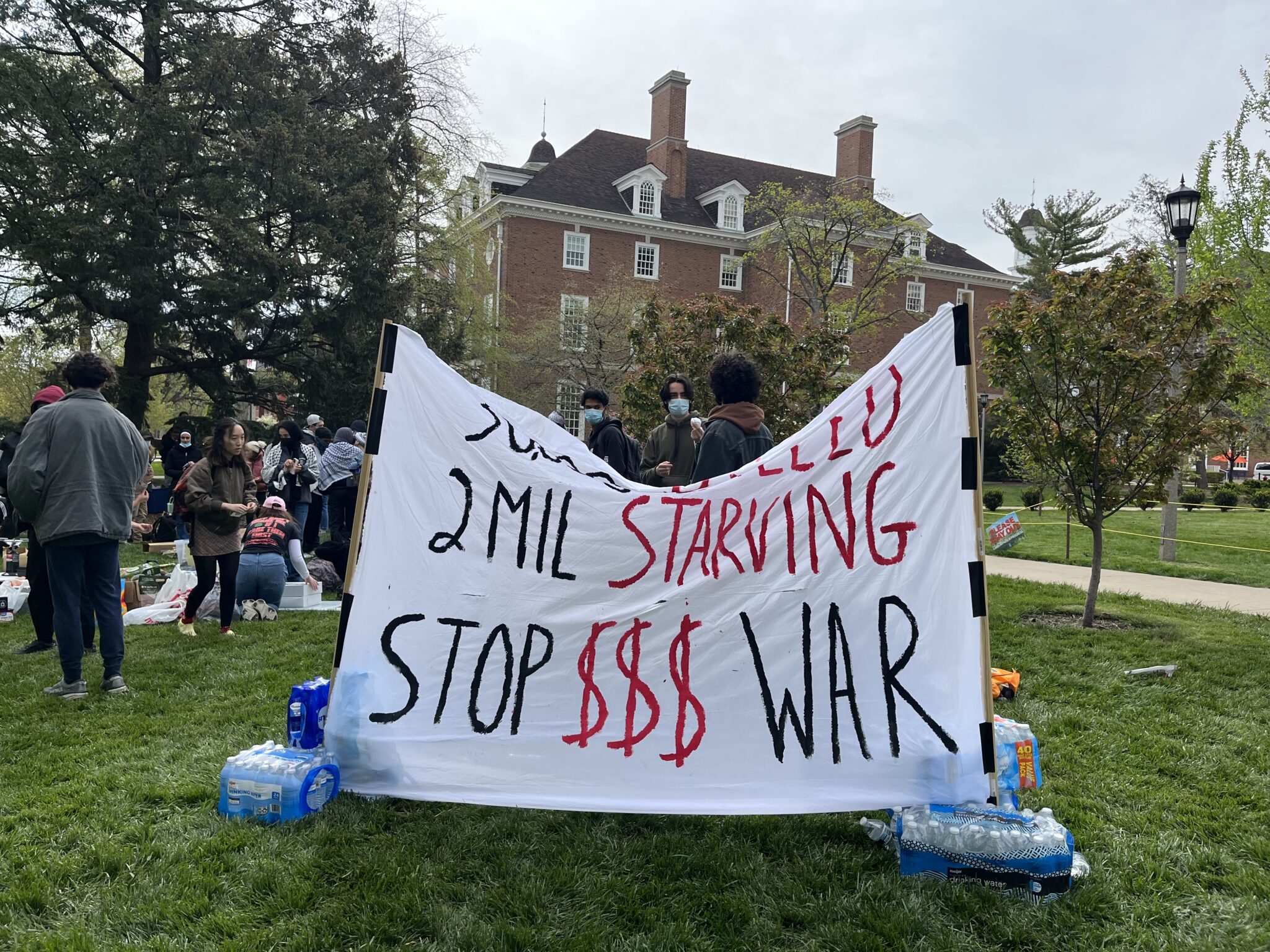 Protest for Palestine at UIUC leads to two arrests; negotiations reach ...