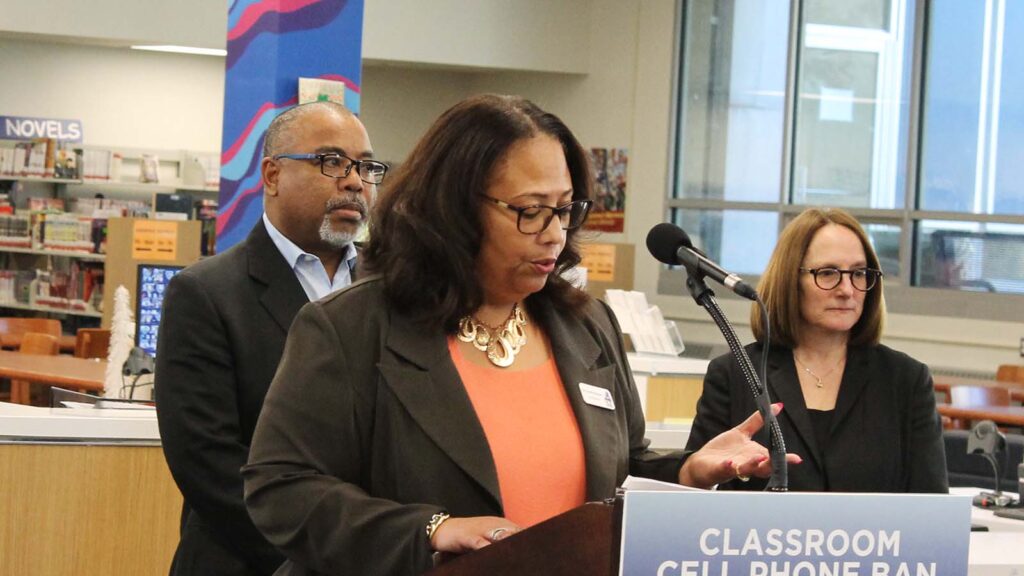 School board votes out Champaign Unit 4 Superintendent Shelia Boozer ...