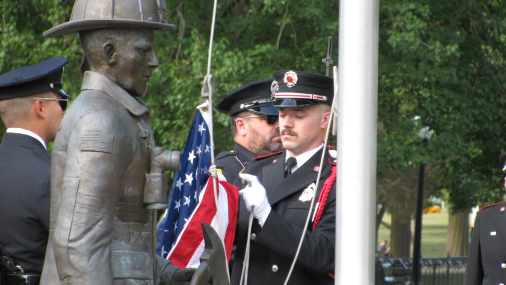 Champaign’s 9/11 memorial ceremony remembers first responders ...